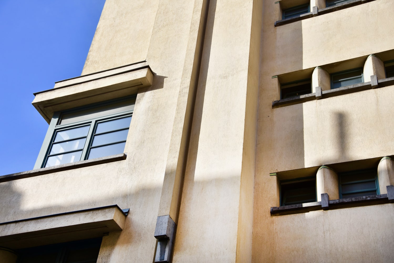 Former RVS Headquarters | Admirable Facades - Admirables Facades